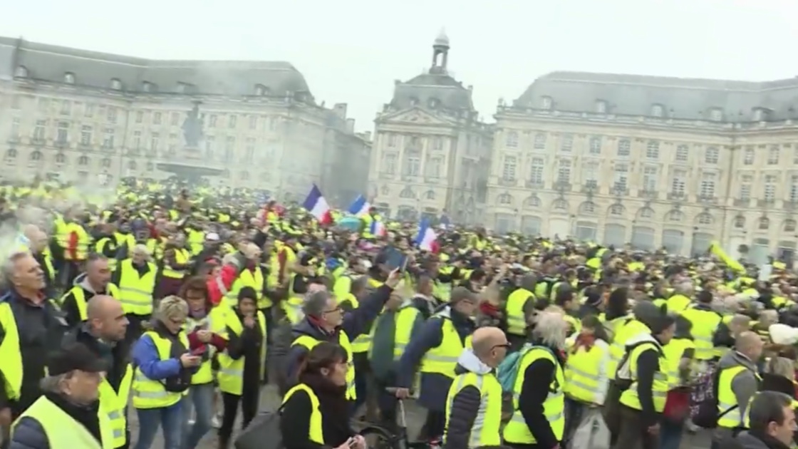 Anger in the streets of Paris and throughout France: Elitist Macron ...